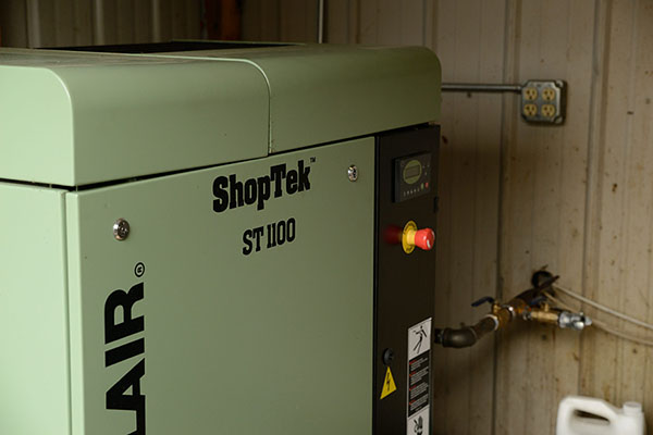 Compressed Air in Automotive Paint and Body Shops | Sullair